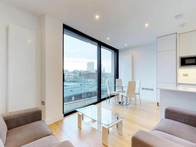 2 Bedroom Flat to rent