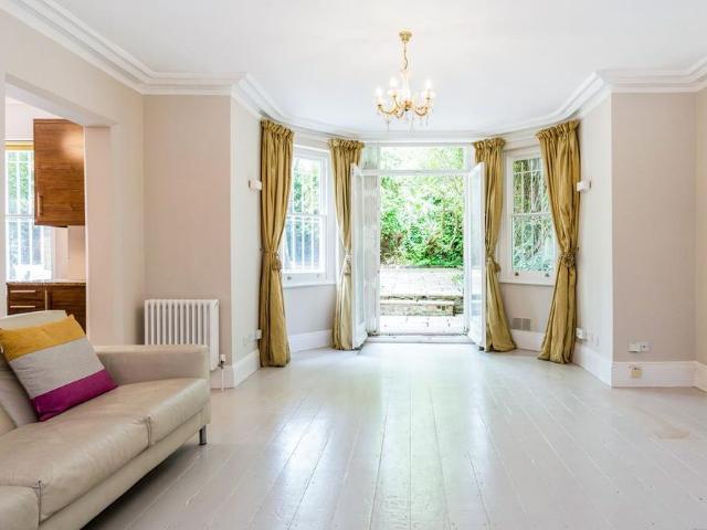 2 bedroom flat to rent