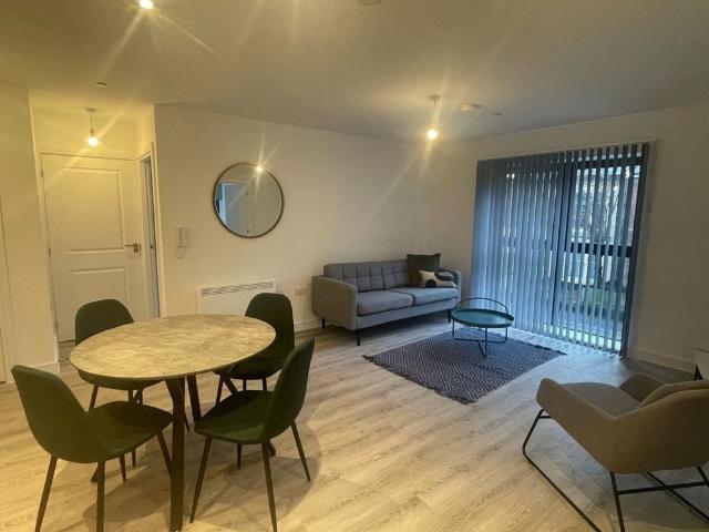 2 bedroom flat to rent