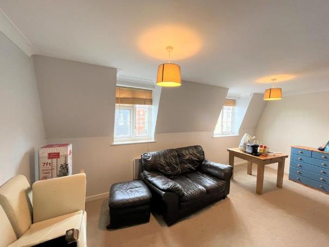 2 bedroom flat to rent