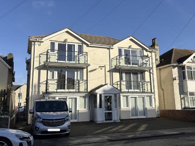 2 bedroom flat to rent