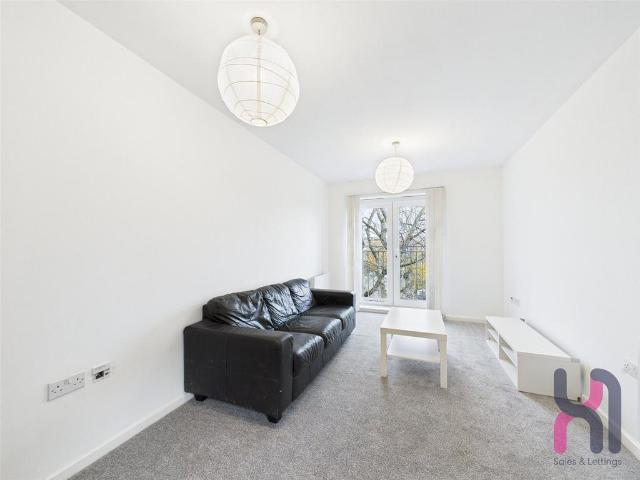 2 bedroom flat to rent