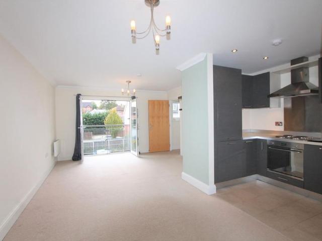 2 bedroom flat to rent