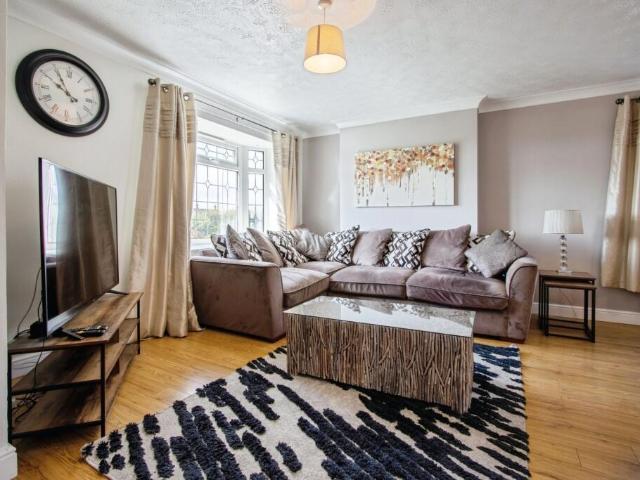 2 bedroom flat to rent