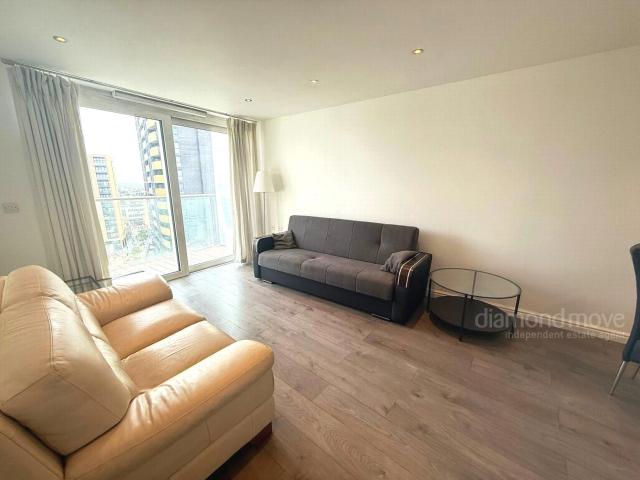 2 Bedroom Flat To Rent £1,795 pcm