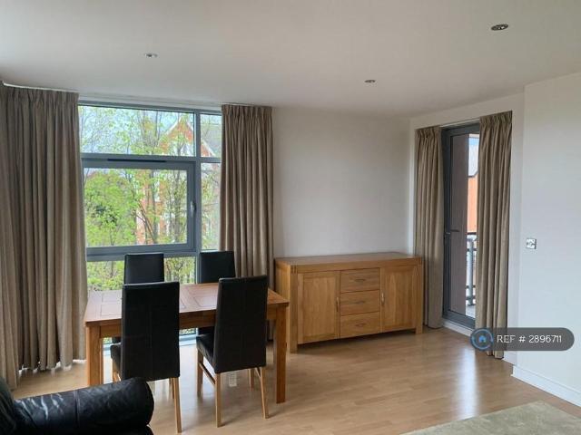 2 bedroom flat to rent