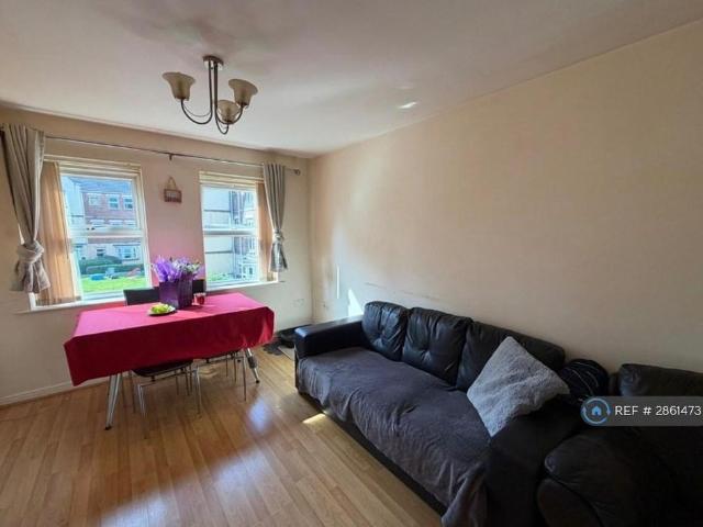 2 bedroom flat to rent