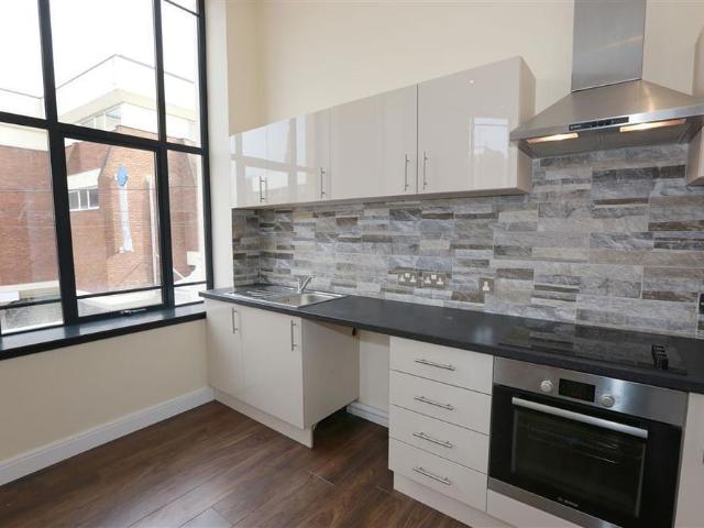 2 bedroom flat to rent