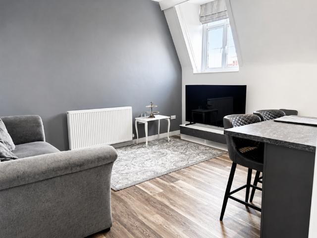 2 bedroom flat to rent