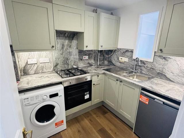 2 bedroom flat to rent