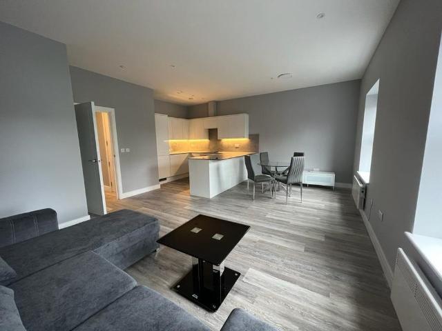 2 bedroom flat to rent