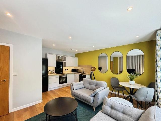 2 bedroom flat to rent