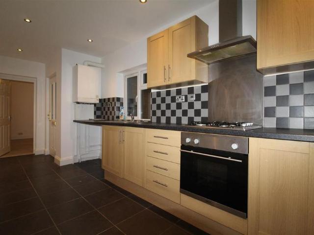 2 bedroom flat to rent