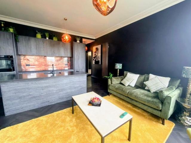 2 bedroom flat to rent