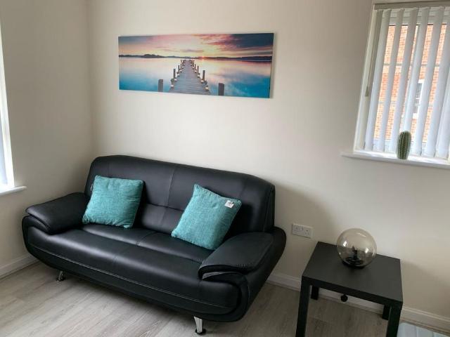 2 bedroom flat to rent