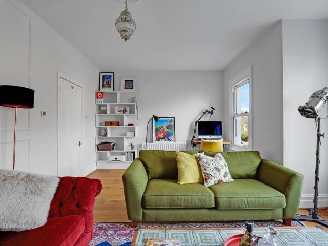 2 bedroom flat to rent