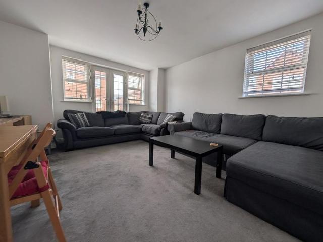 2 bedroom flat to rent