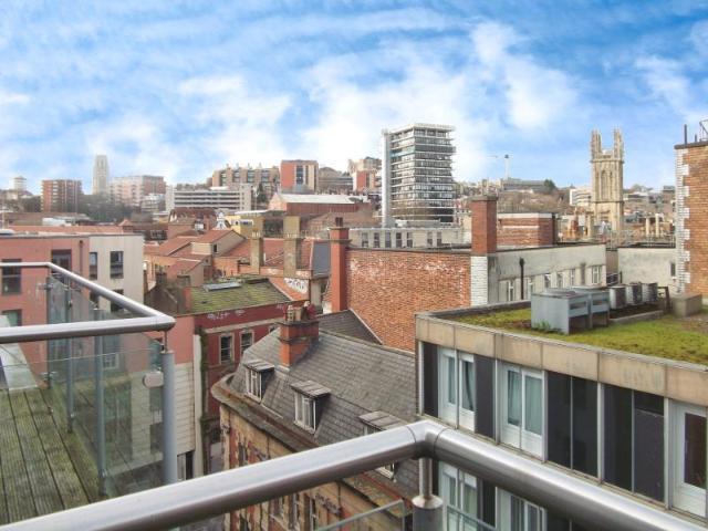 2 bedroom flat to rent