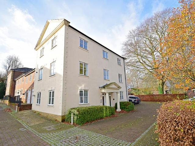 2 bedroom flat to rent