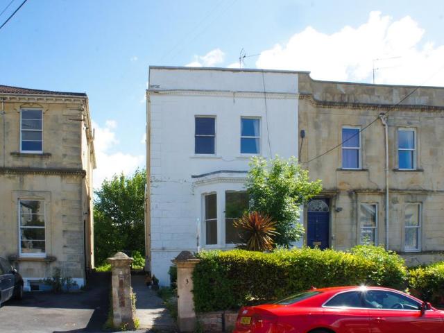 2 bedroom flat to rent