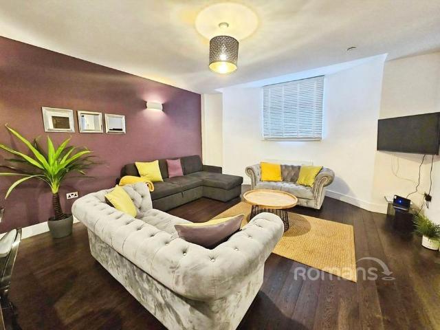 2 bedroom flat to rent