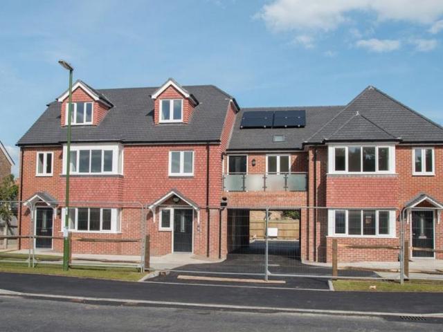 2 bedroom flat to rent