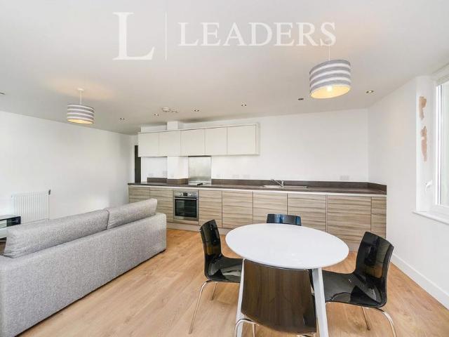 2 bedroom flat to rent