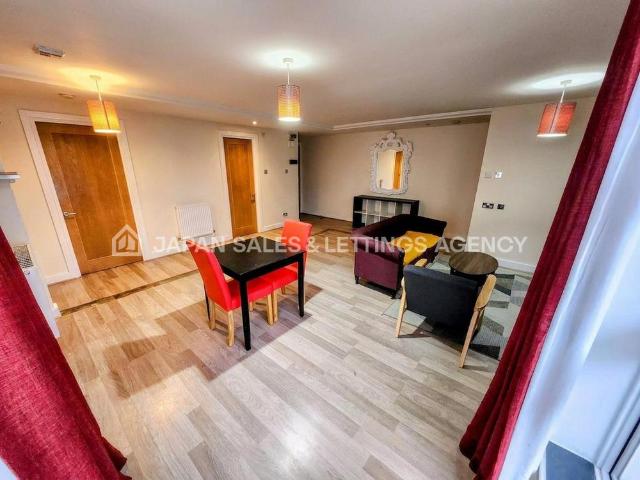 2 bedroom flat to rent