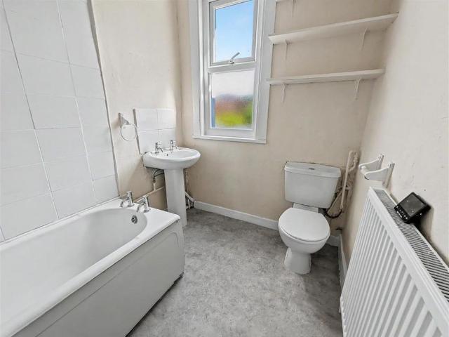 2 bedroom flat to rent