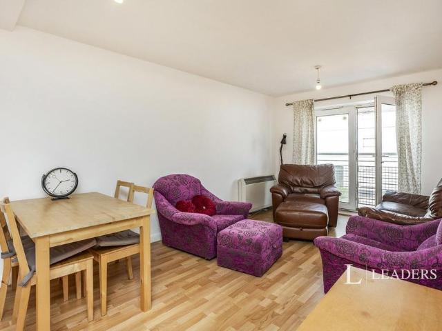 2 bedroom flat to rent