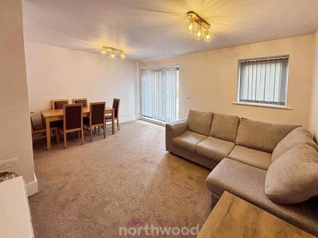 2 bedroom flat to rent