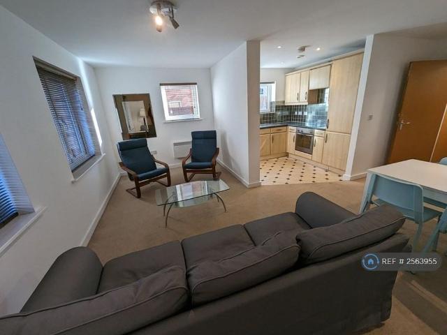 2 bedroom flat to rent