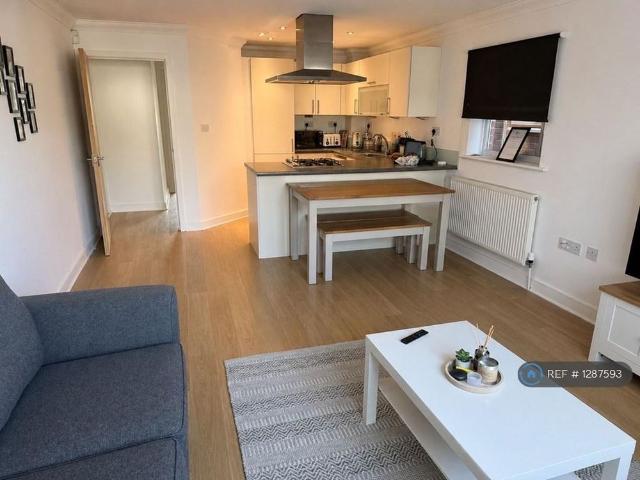 2 bedroom flat to rent