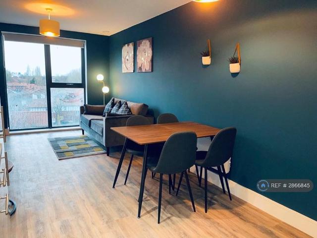 2 bedroom flat to rent