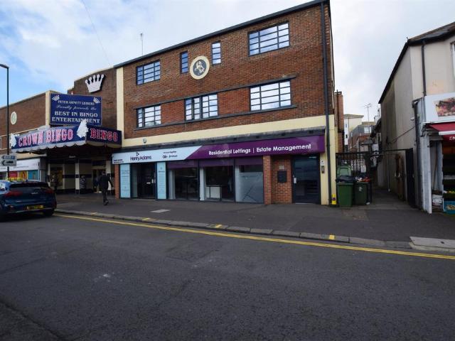 2 bedroom flat to rent