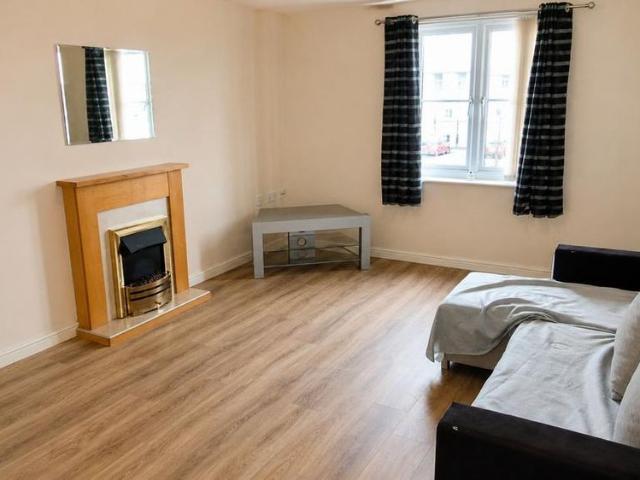 2 bedroom flat to rent