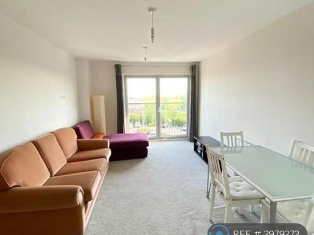 2 bedroom flat to rent