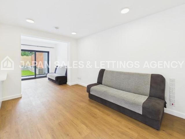 2 bedroom flat to rent