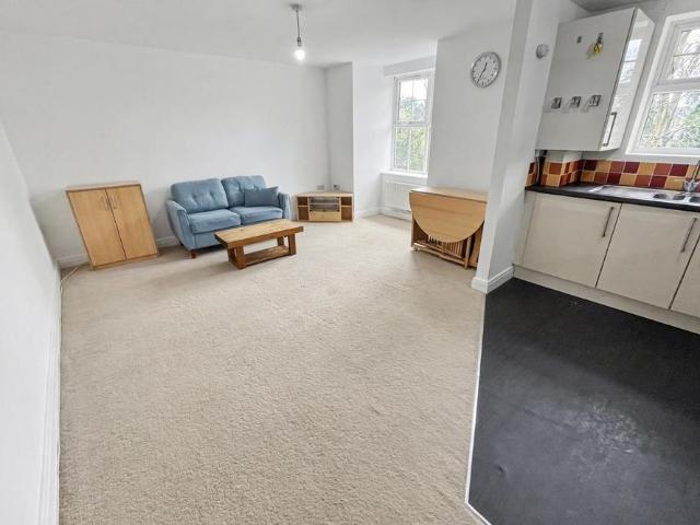 2 bedroom flat to rent