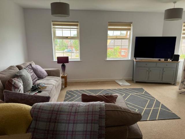 2 bedroom flat to rent