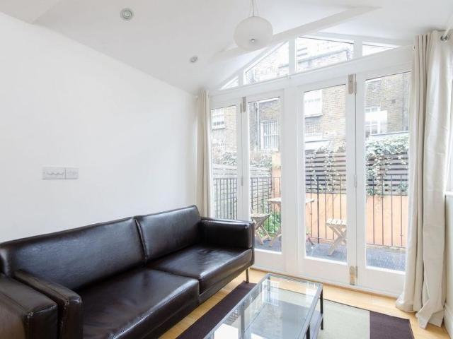 2 bedroom flat to rent