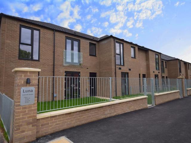 2 bedroom flat to rent