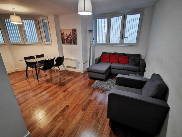 2 bedroom flat to rent