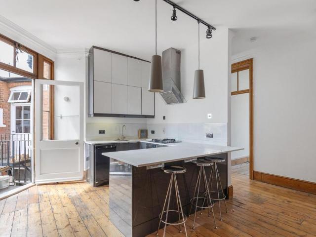 2 bedroom flat to rent