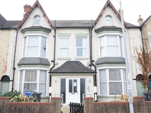 2 bedroom flat to rent