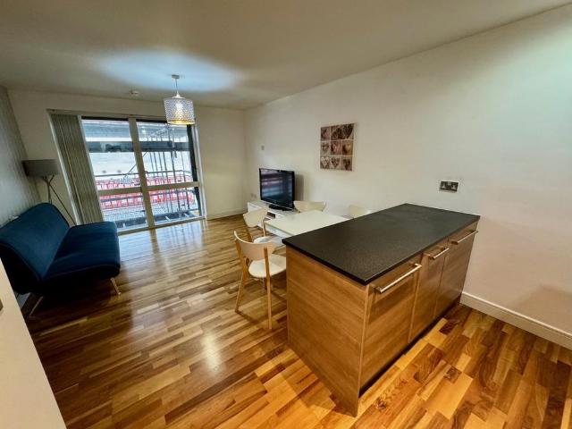 2 bedroom flat to rent