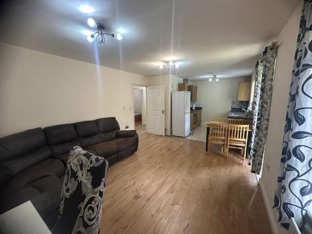 2 bedroom flat to rent