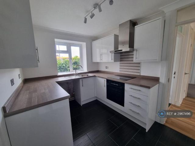 2 bedroom flat to rent