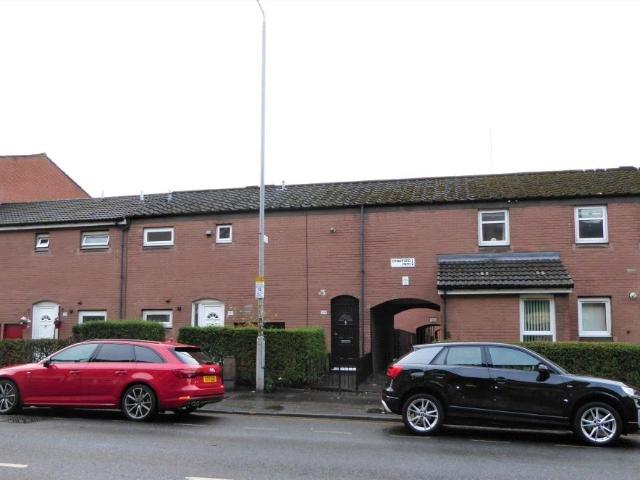 2 bedroom flat to rent