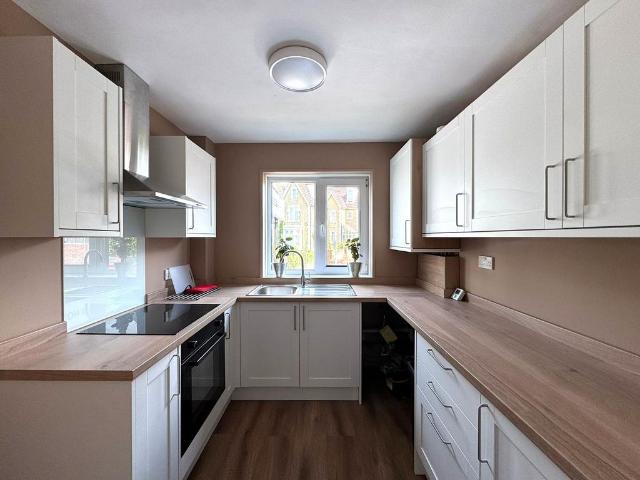 2 bedroom flat to rent